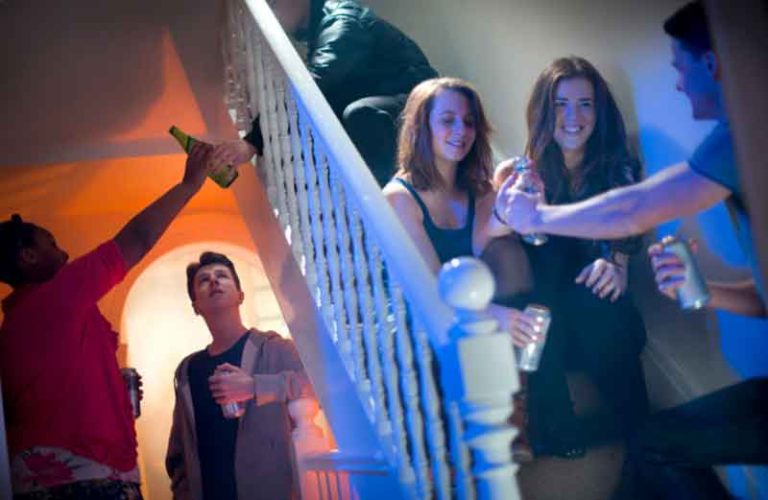 50 Epic 16th Birthday Party Ideas (2024 List) - Home Run Gifts